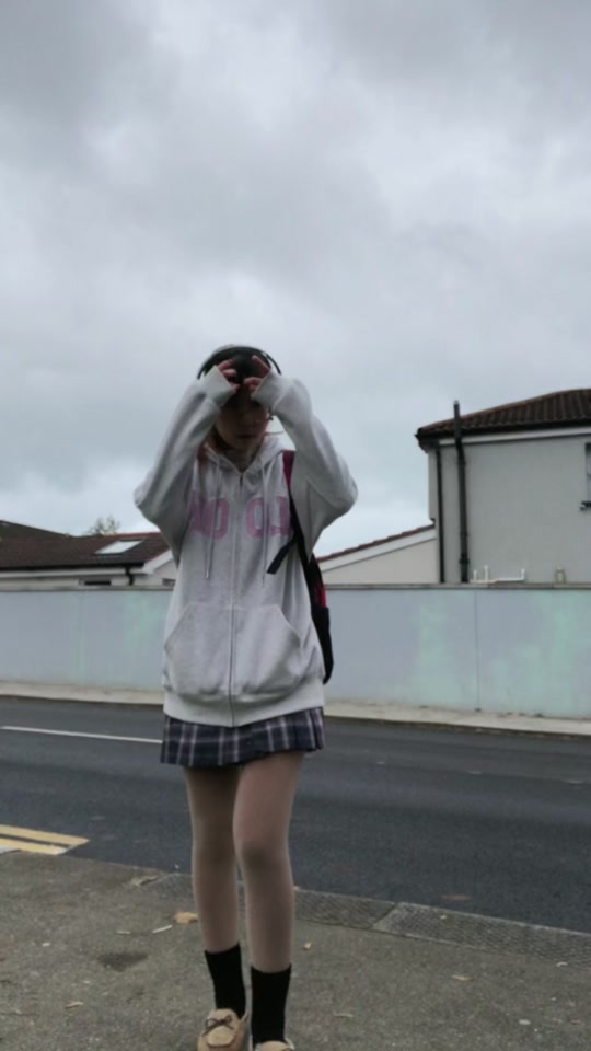 #腼腆害羞内向社恐文静小女生 - 阿九Ajiu🍥 - 抖音