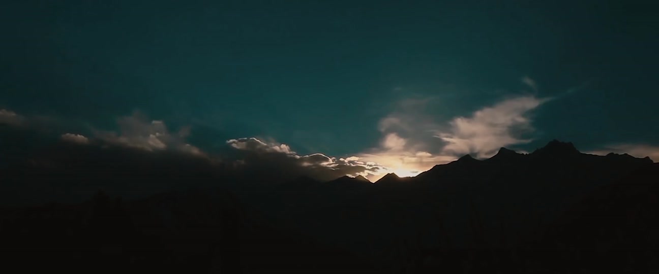 太洗脑了这歌#朴彩英 #秀出你的apt壁纸 、#网易云背景图#这个APT疯我们先发了 #rosé 最近发现一首超洗脑的歌 ☁️🎵🎧 APT. - 抖音