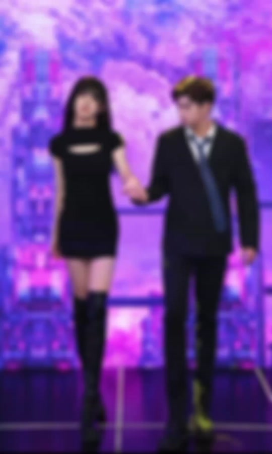 韩国网红garoong#妩媚性感 #风情万种 #极品身材,韩国网红波克- 抖音