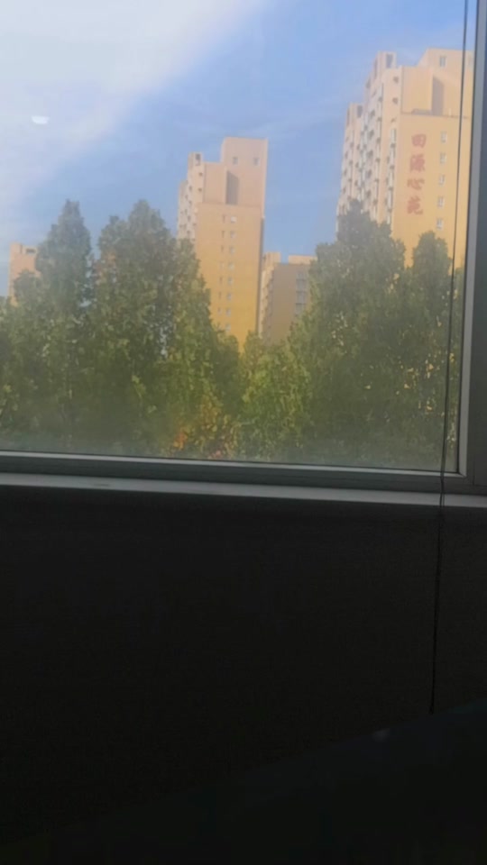 你没见过的破碎感艺术｜Leon Lippert 满月女神塞勒涅，她是日神赫利俄斯的妹妹。 根据古希腊的厄勒亚地区的传说，美少年恩底弥翁是人间的 ...