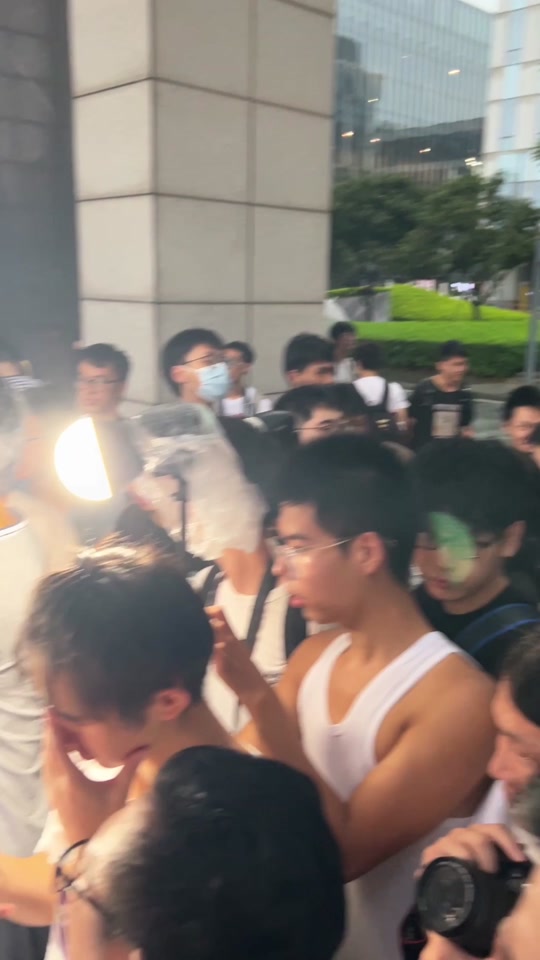 cp30终于看到摇姐了！ @走路摇zly #cp30 #cosplay #cos #走路摇zly #漫展 - 抖音