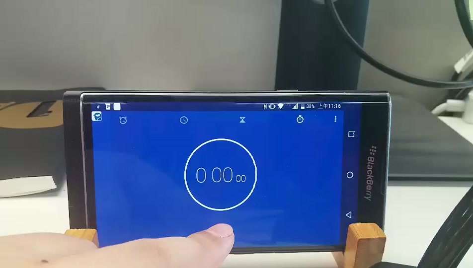 索尼 dd33 随身听 试机视频 ………… DD33是DD系列的收官之作， 作为SONY80年代末的高级机型， 其外观相对更显得小巧圆润，但 ...