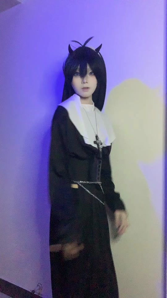 #明神亚贵 #甜蜜惩罚#3077#变装 #ooc致歉 不是说过要一直听从我的命令吗只（摄影：@乖乖呀！ ，3077:@静子呀～ ） - 抖音