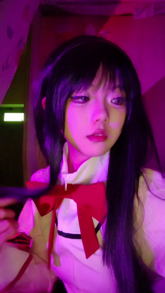 是甜甜的米菲兔！ #蓝锁cos #nagi #凪诚士郎 #你在玩一种很新的cosplay - 抖音