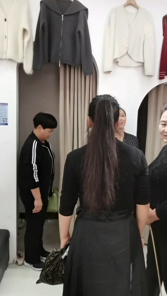 衢州终于有WM了！店里全是帅哥美女 快喊上姐妹来逛！#wmanagement #服装品牌 #小众设计感 #帅哥美女 - 抖音